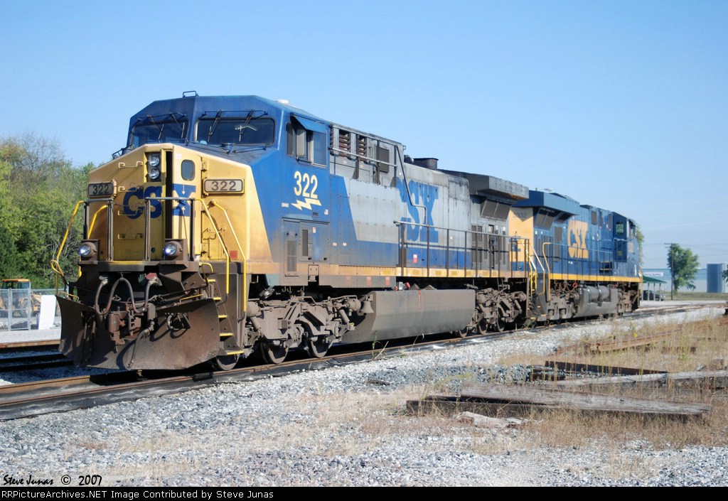 CSX 5332,322 get ready to make power a grain train